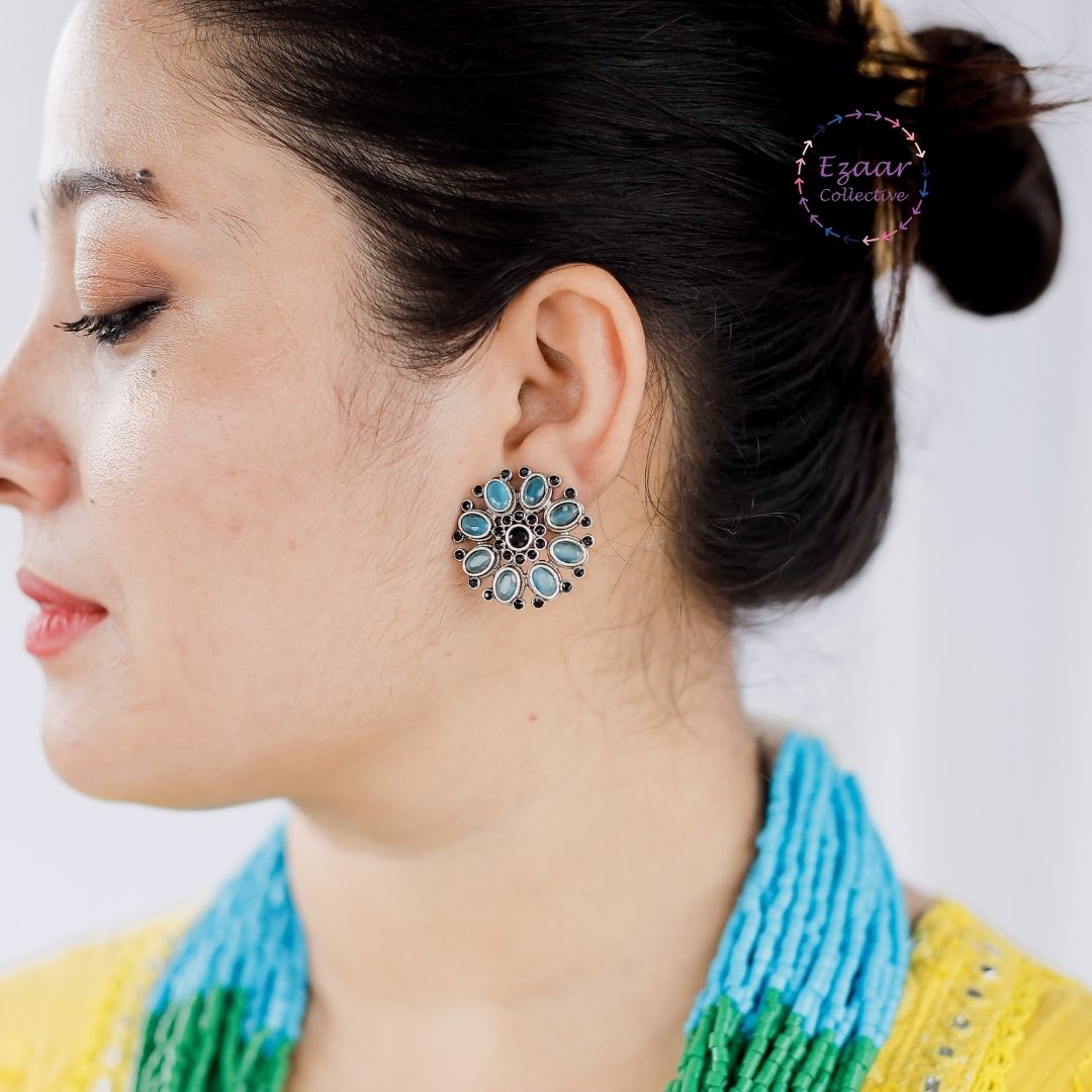 Ezaar Collective | Sustainable Fashion Meets Timeless Elegance